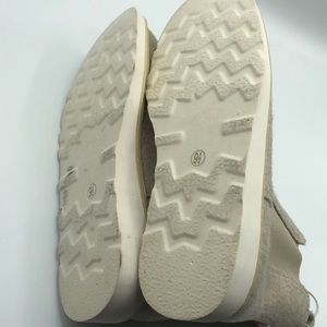 Universal Thread | Shoes | Universal Thread Grey Ankle Boots | Poshmark